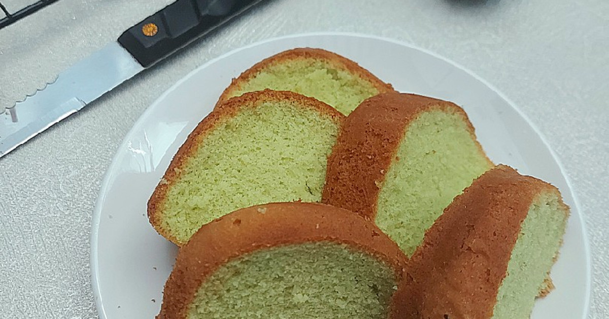 Resep Bolu Pandan (Dengan Pasta Pandan Asli) oleh Mama Upay - Cookpad