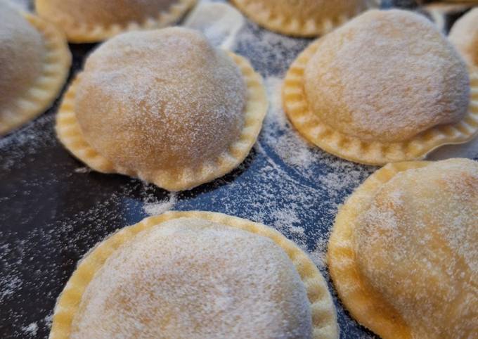 Sorrentinos de zapallo y pollo con masa de semolin Receta de Fer en la ...