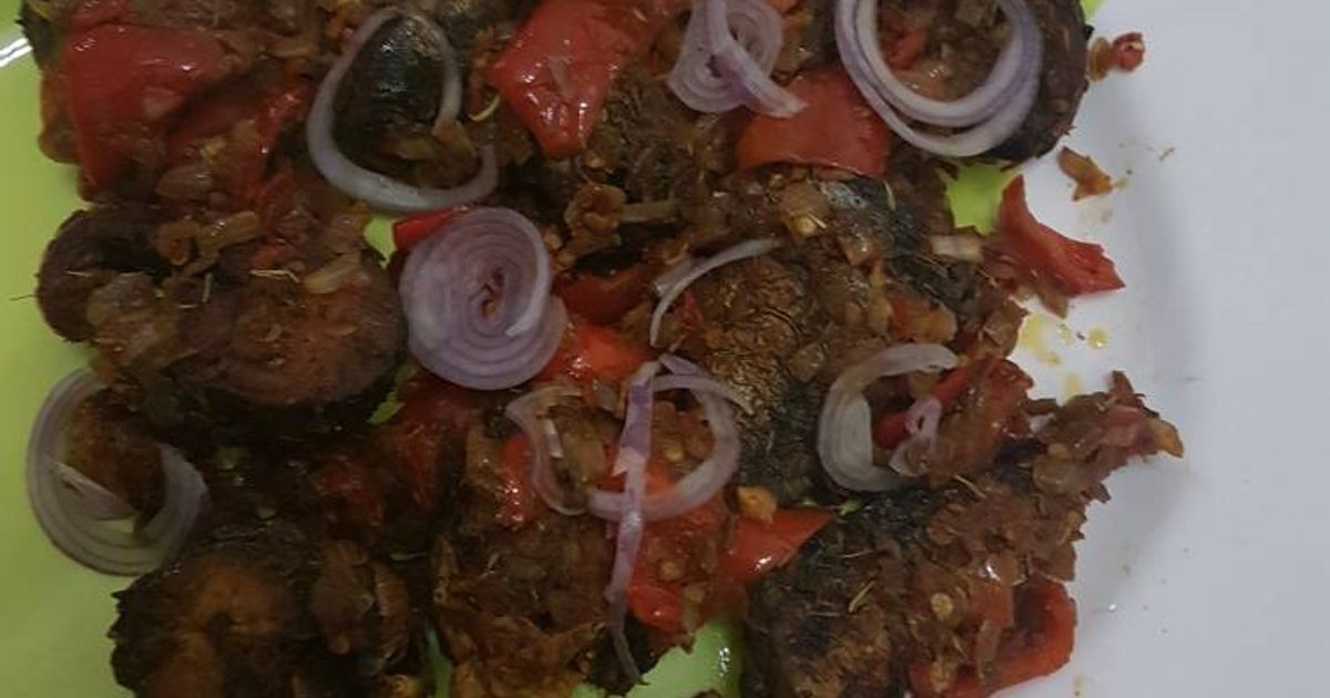Fried Peppered Titus Fish Recipe by LOVETH VIRE - Cookpad