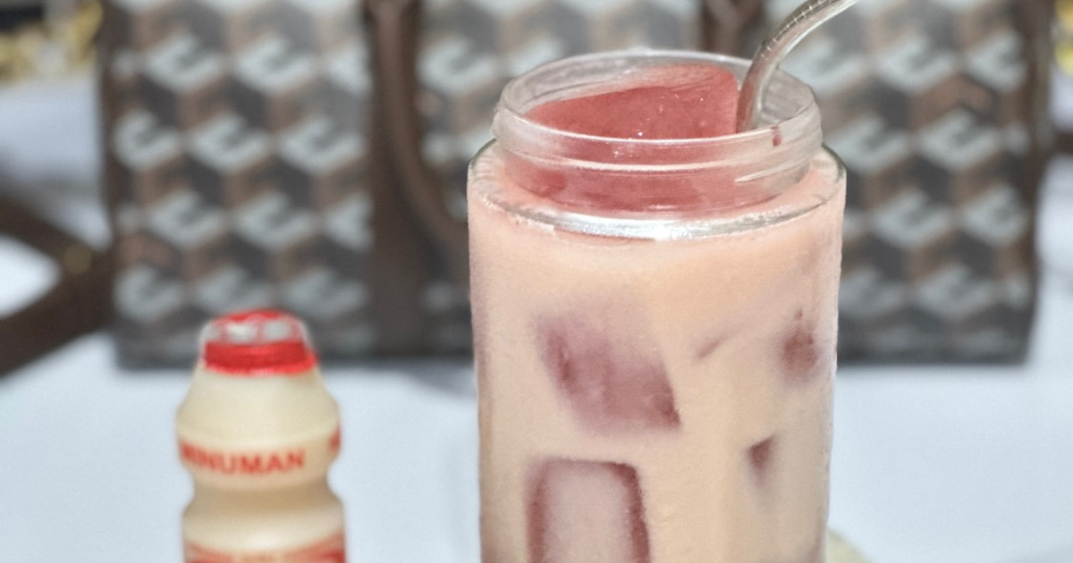 Resep Es Teh Rosella Yakult oleh Rini Dwi Astuti - Cookpad