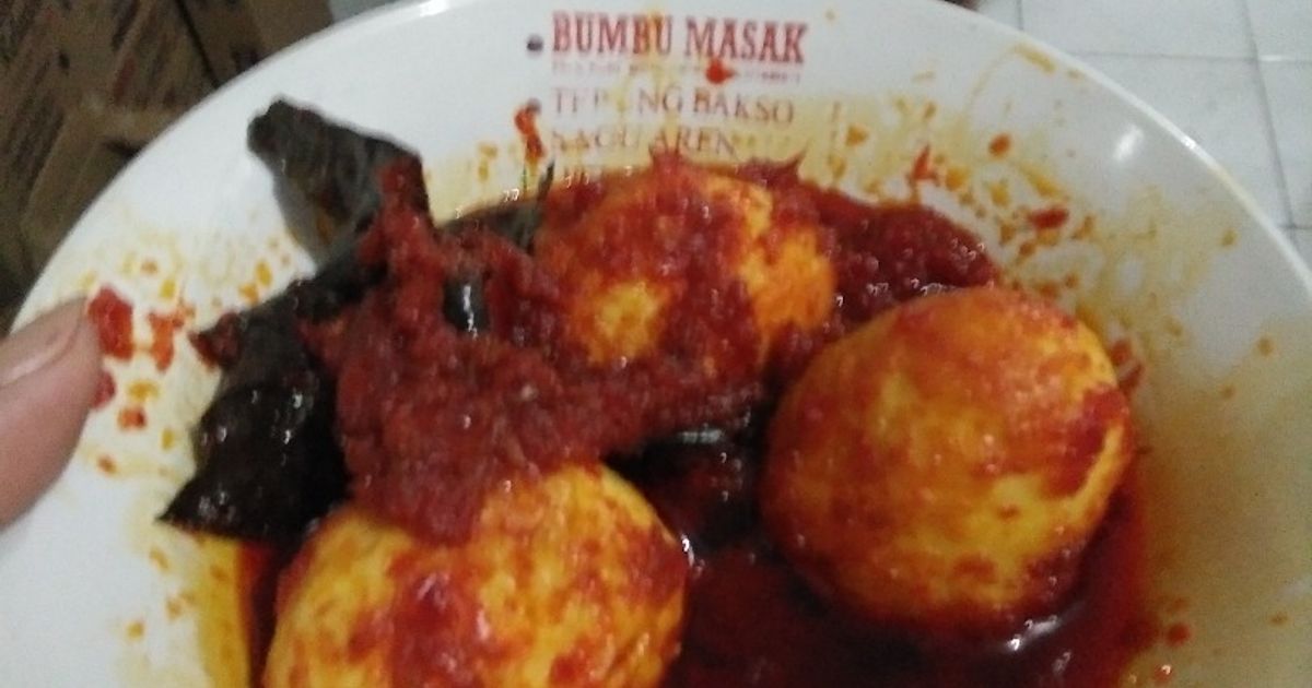 Resep Telur Balado Pedas Dan Simple oleh Christine Natalia - Cookpad