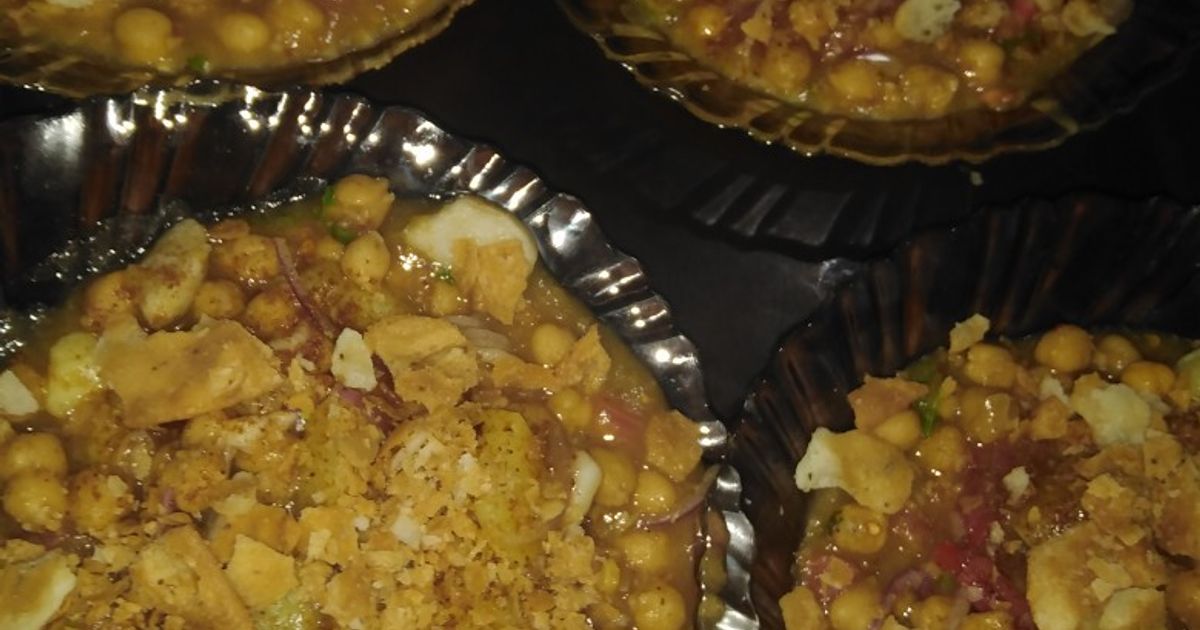 Mix Chana Chaat Recipe by Fatima Mehmood Mughal - Cookpad