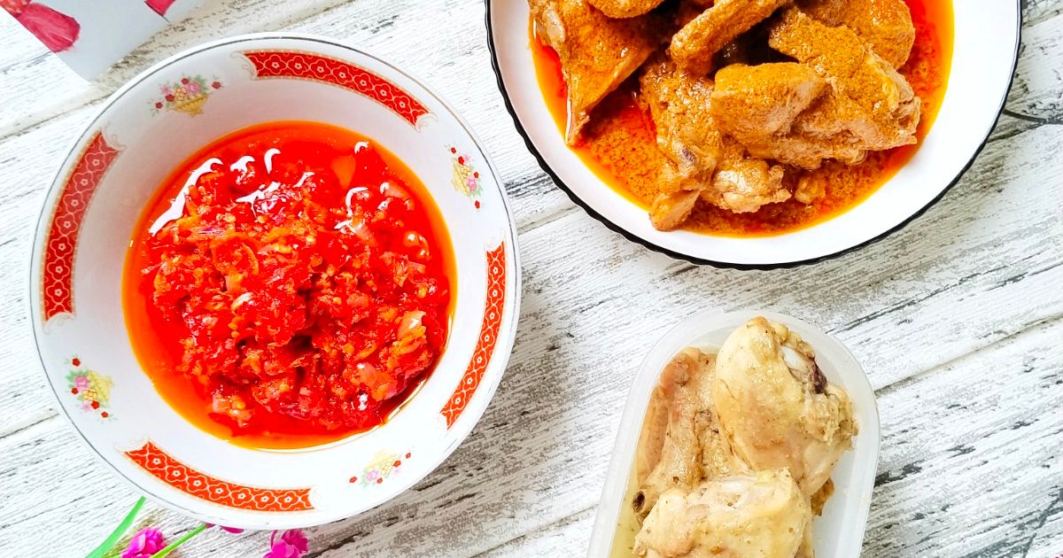Resep Set Menu Ultah: Kalio Ayam, Ayam Ungkep Bawang Putih, Sambal ...