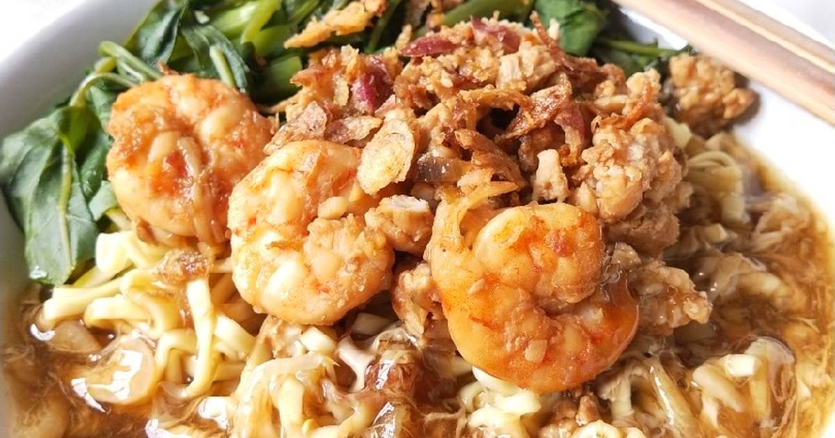 Resep Mie Kangkung/Lomie oleh Augie Felicia - Cookpad