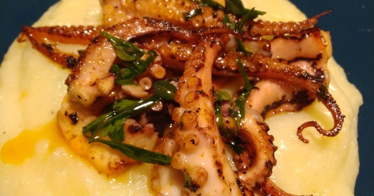 Ricetta Polpo Marinato Su Purè All'aglio Gourmet di Ben Nutrirsi - Dott ...