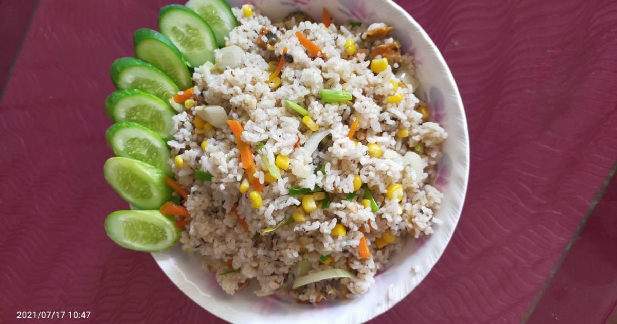 Resep Nasi Goreng Kerang dan Sayuran oleh Julia Waskito - Cookpad