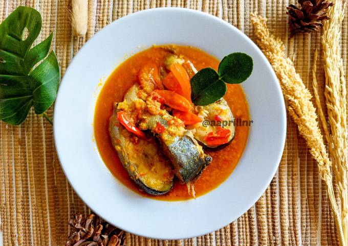 Resep Pindang Patin Khas Palembang oleh Aprilia Rahma ️ - Cookpad