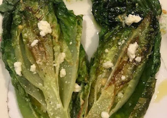Corazones de lechuga asados con queso cotija Receta de Mercedes Cossío ...