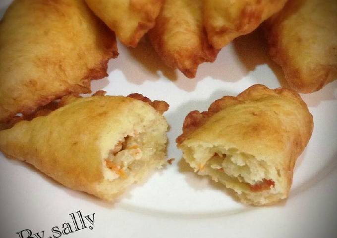 Resep Roti goreng isi sayuran&telur a.k.a panada oleh Sally サーリ - Cookpad