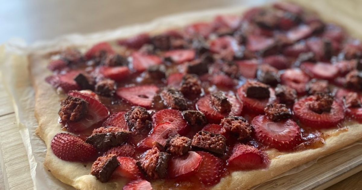 Pizza Dulce De Fresas, Frambuesa Y Coco Receta de Bea M- Cookpad