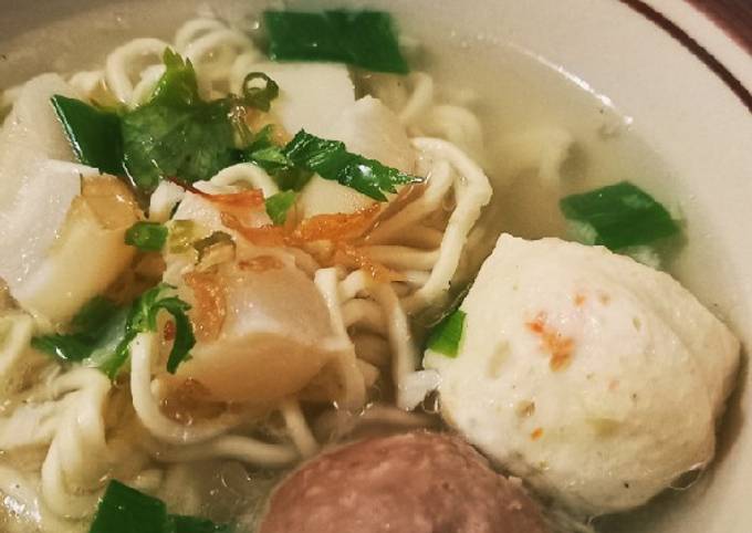 Resep Mie Bakso Kikil oleh Bina Decilena - Cookpad