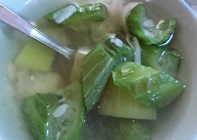 Resep Sayur bening emes/oyong/gambas dan labu putih oleh Noer Sudana ...