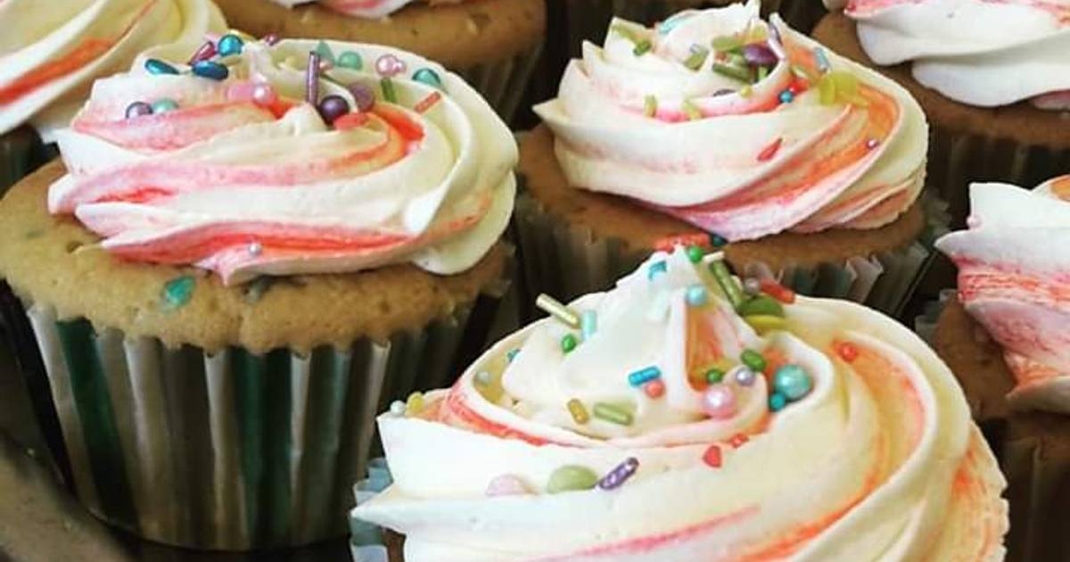 Super Easy Cupcakes Recipe by KerstinsCookery - Cookpad
