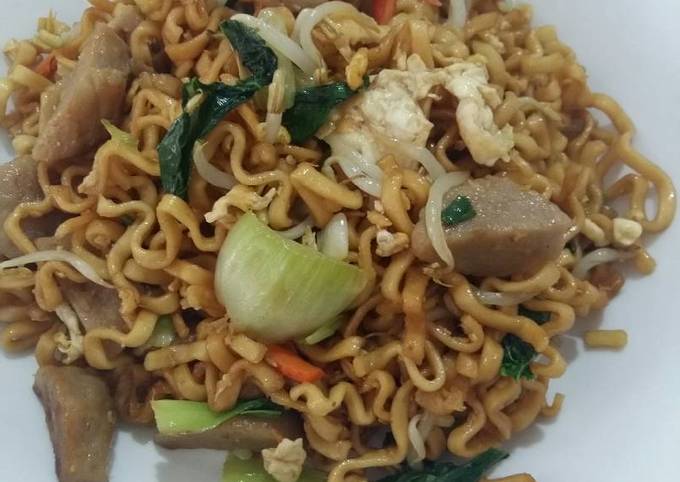 Resep Mie goreng komplit endes oleh Ni Chan - Cookpad