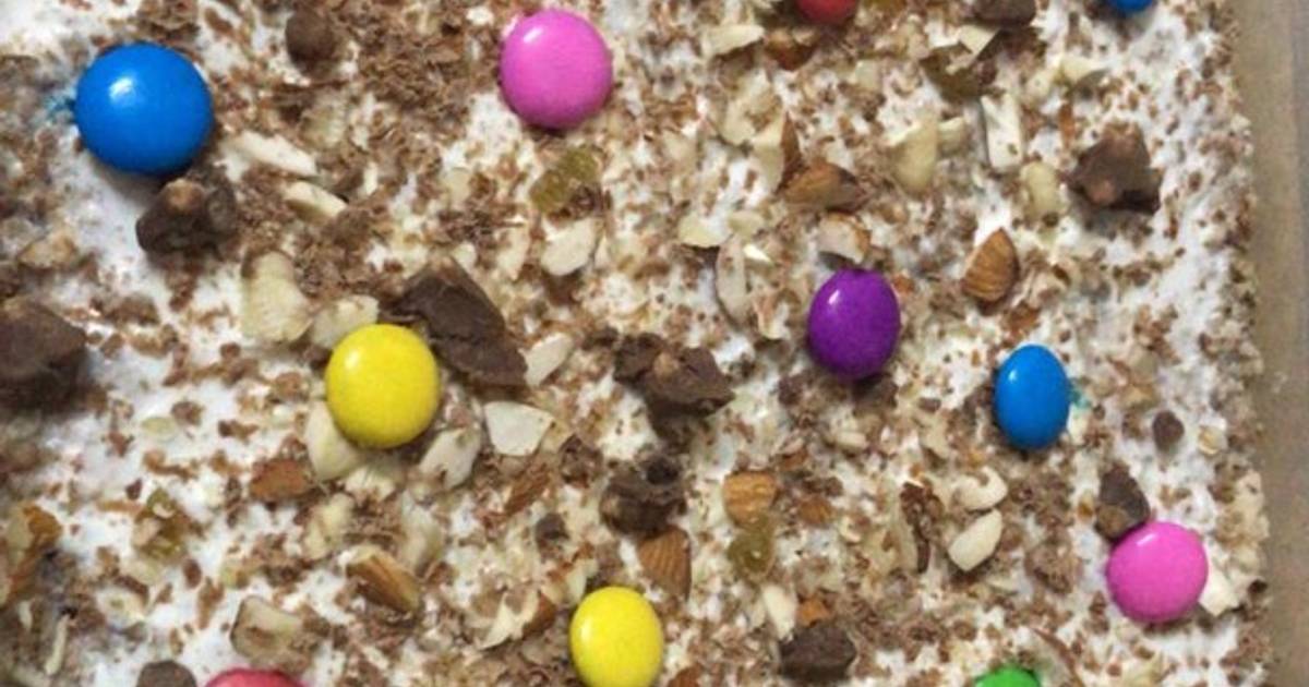 Creamy layered Pudding Recipe by Rashi Narang - Cookpad