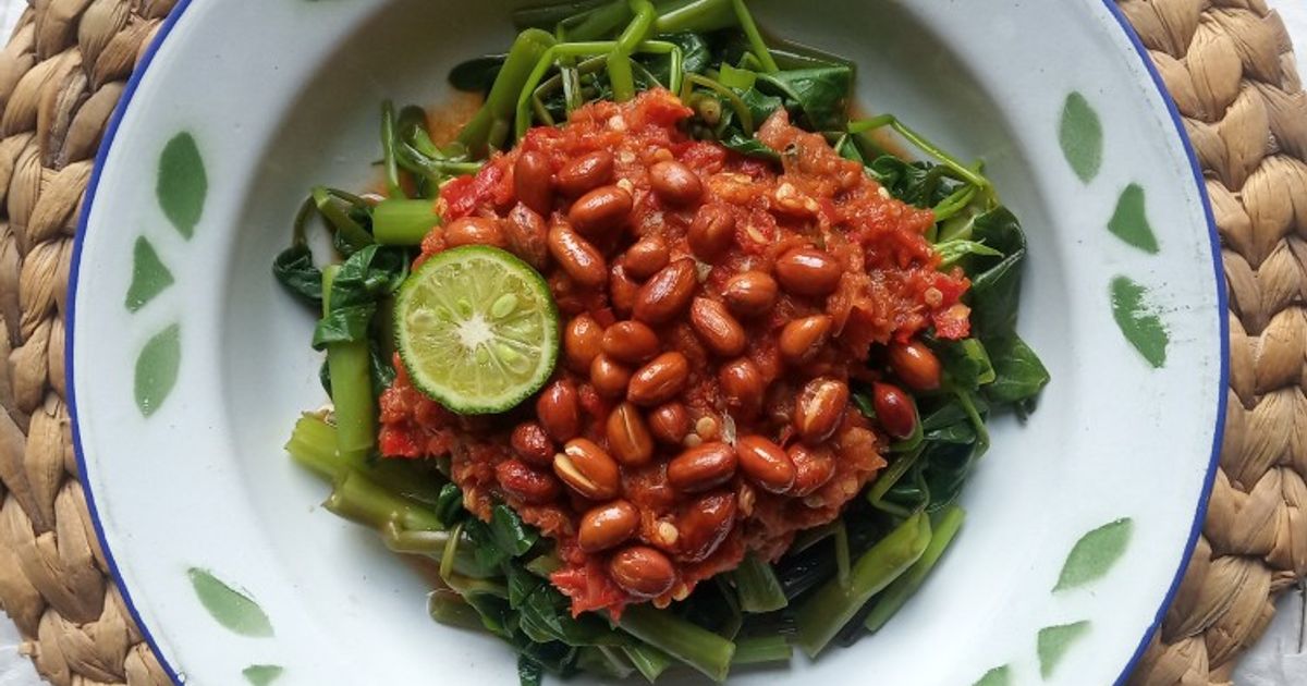 Resep Plecing Kangkung Khas Lombok oleh Meieka - Cookpad