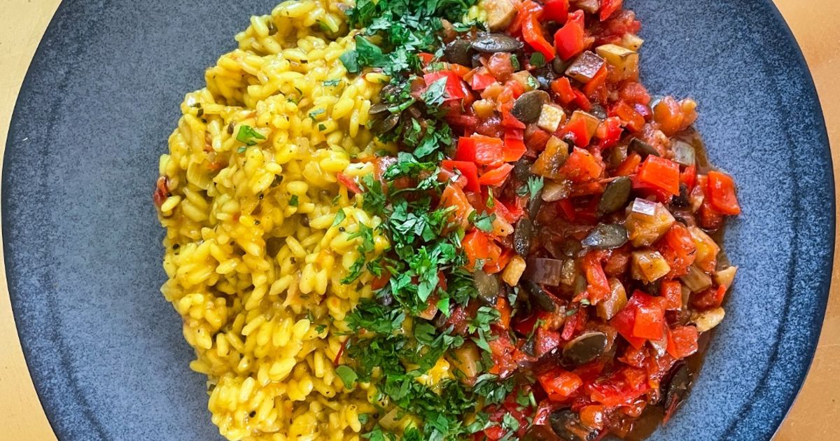 Risotto Alla Milanese (Safranrisotto) Mit Tomaten Paprika Gemüse Rezept ...