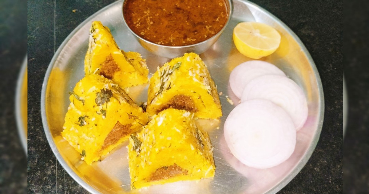 मासवडी रस्सा (Maswadi Rassa Recipe In Marathi) रेसिपी Sakshi Nillawar ...