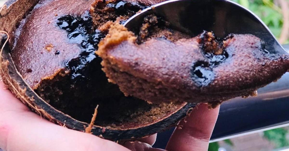 Chocolate cake in coconut shell Recipe by Nikita Mayank Kothari - Cookpad