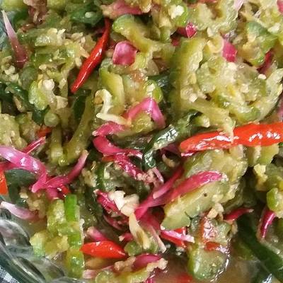 Resep Oseng Pare Kecombrang oleh Septi Ratna Wardani - Cookpad