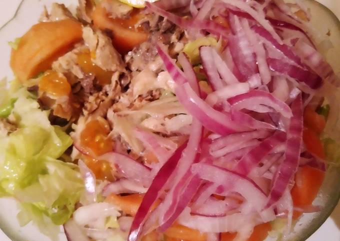 Ensalada de jurel Receta de Alicia Almonacid- Cookpad