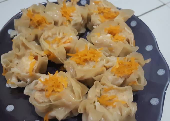 Resep Dimsum ayam udang oleh yeyen nurlia - Cookpad