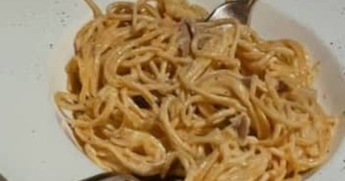 Massa com Cogumelos e Natas Receita por Aureliana - Cookpad