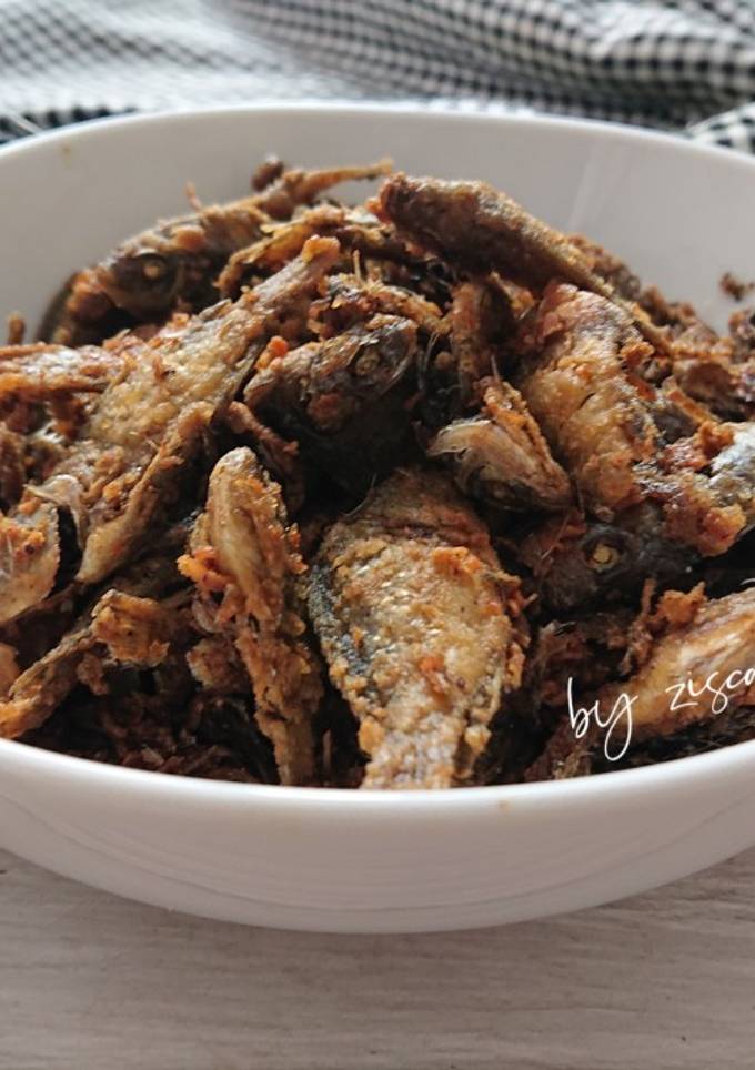 Resep Baby Fish Goreng Crispy oleh zisca - Cookpad