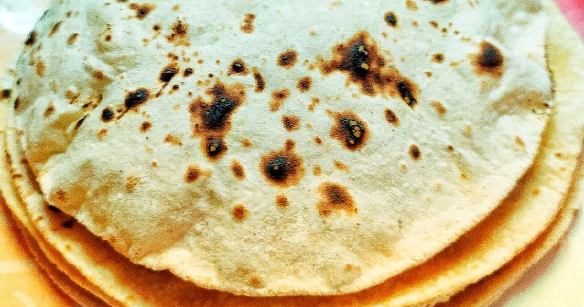 Phulka Roti, Chapati, Puffed Indian Bread Recipe by Rubina Dodhia - Cookpad