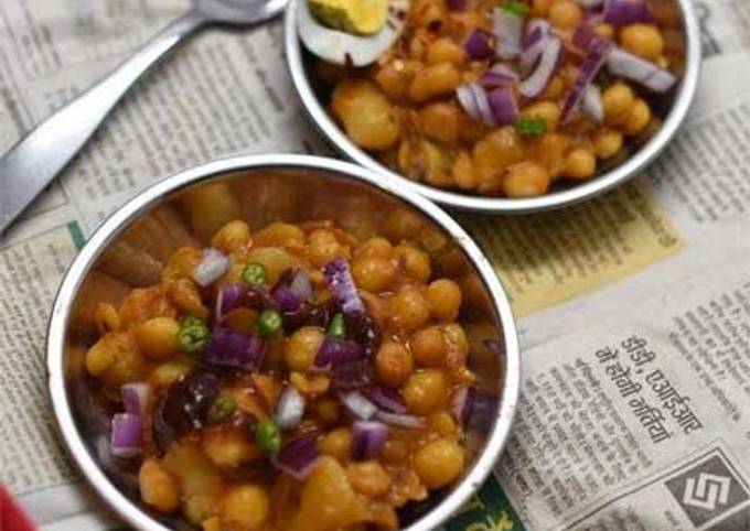 Chola chat Recipe by Allena Ahmed - Cookpad