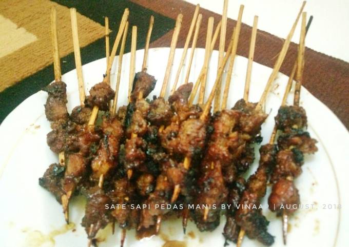 Resep Sate Sapi Pedas Manis oleh Vina Apriliyani - Cookpad