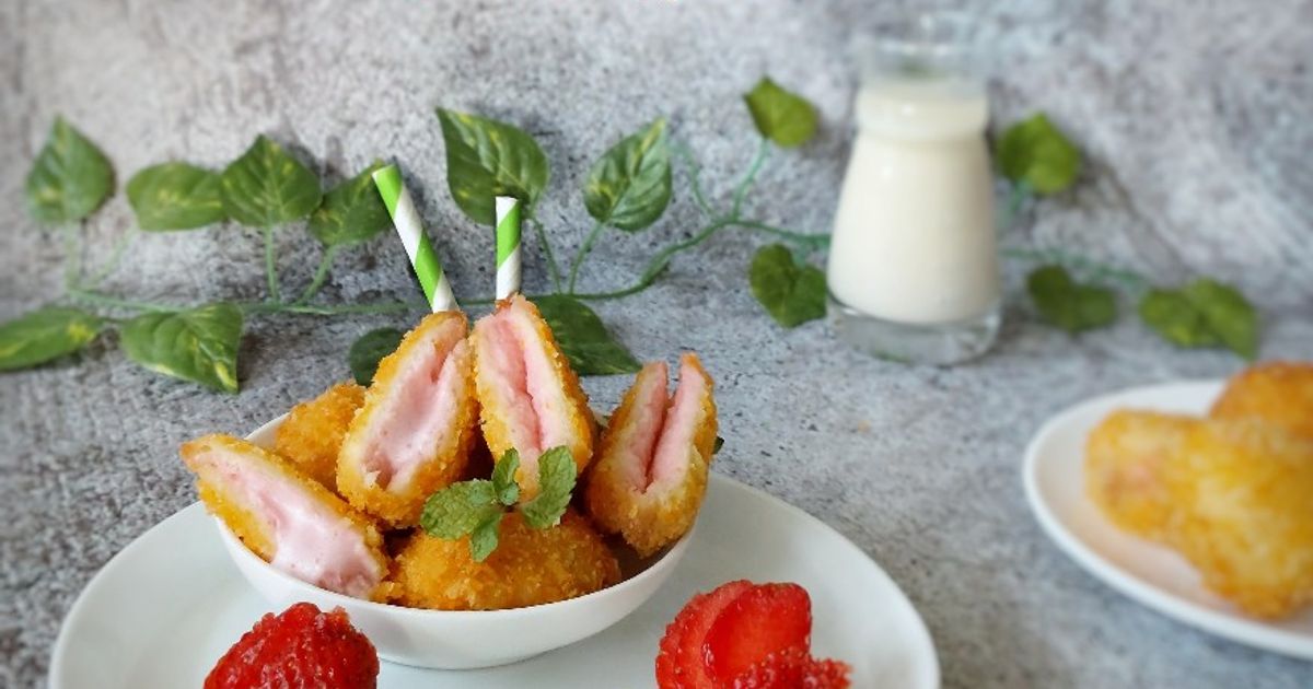 Resep Es Cream Goreng Strawberry oleh PutriChristian - Cookpad