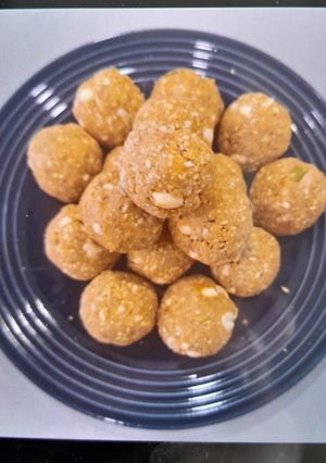 Tilgul Ladoo With Healthy Seeds. Makar Sankranti Special Sweet Recipe ...