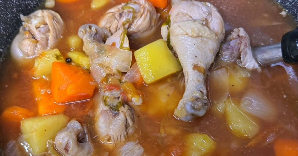 สูตร ซุปไก่มันฝรั่ง โดย Akira Mahattanapremkul - Cookpad