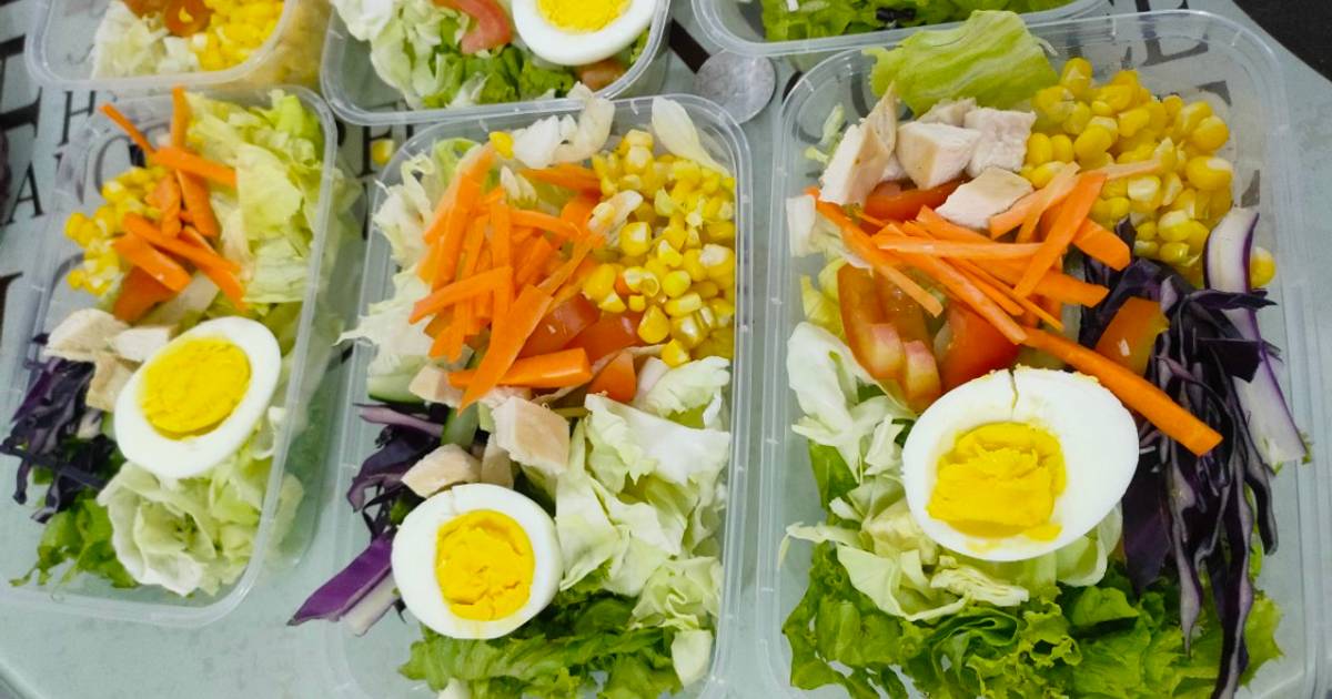 Resep salad segar & sehat: Kreasi mudah penuh nutrisi!