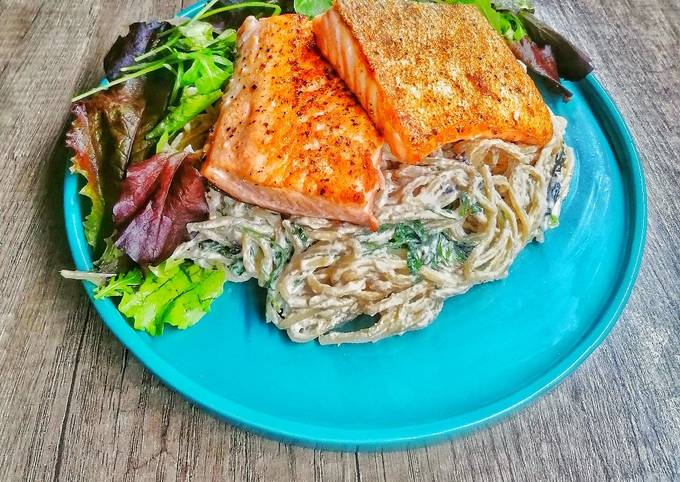 Tejszínes lazac 🐟 | Linzi receptje - Cookpad receptek