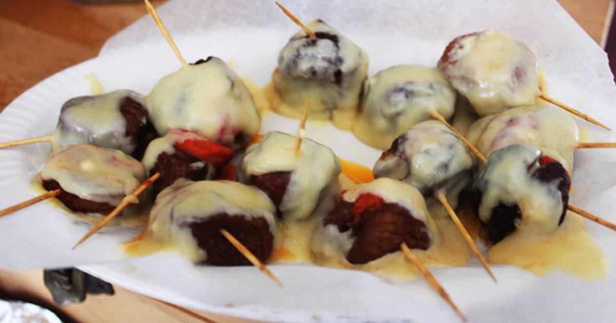 Higos rellenos de sobrasada cubiertos de chocolate blanco Receta de ...