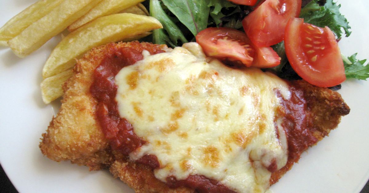 Chicken Parma Recipe by Hiroko Liston - Cookpad