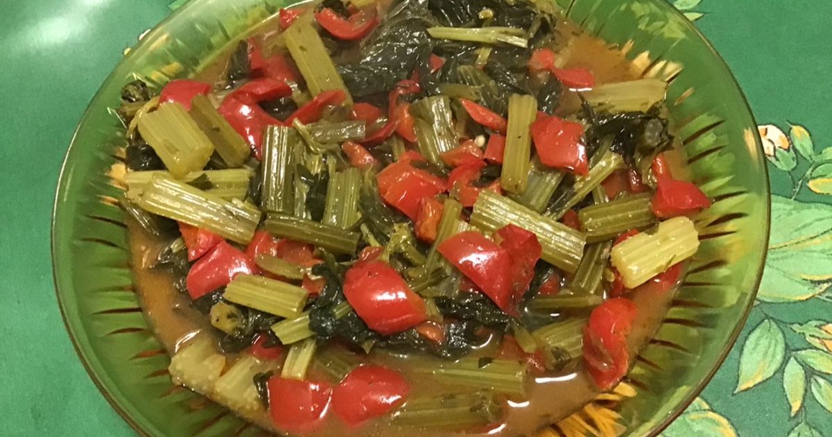 Céleri Branche Au Poivron Rouge, Estragon Et Bouillon De Crevettes de ...