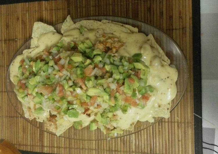Nachos con salsa cheddar Receta de celia.esn- Cookpad