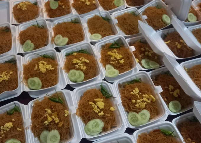 Resep Pesanan 40 bungkus Mie Bihun Goreng Telur oleh Lissy Art - Cookpad
