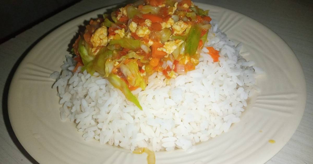 Shinkafa da miyar kabeji da kwai girki daga Mommazarah - Cookpad