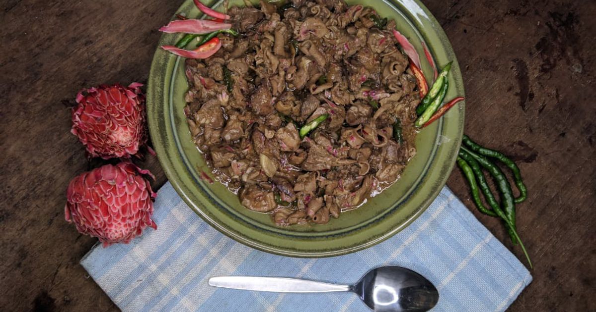Resep Jerohan Ayam Bumbu Kecombrang oleh Raharzi Kusnandar - Cookpad