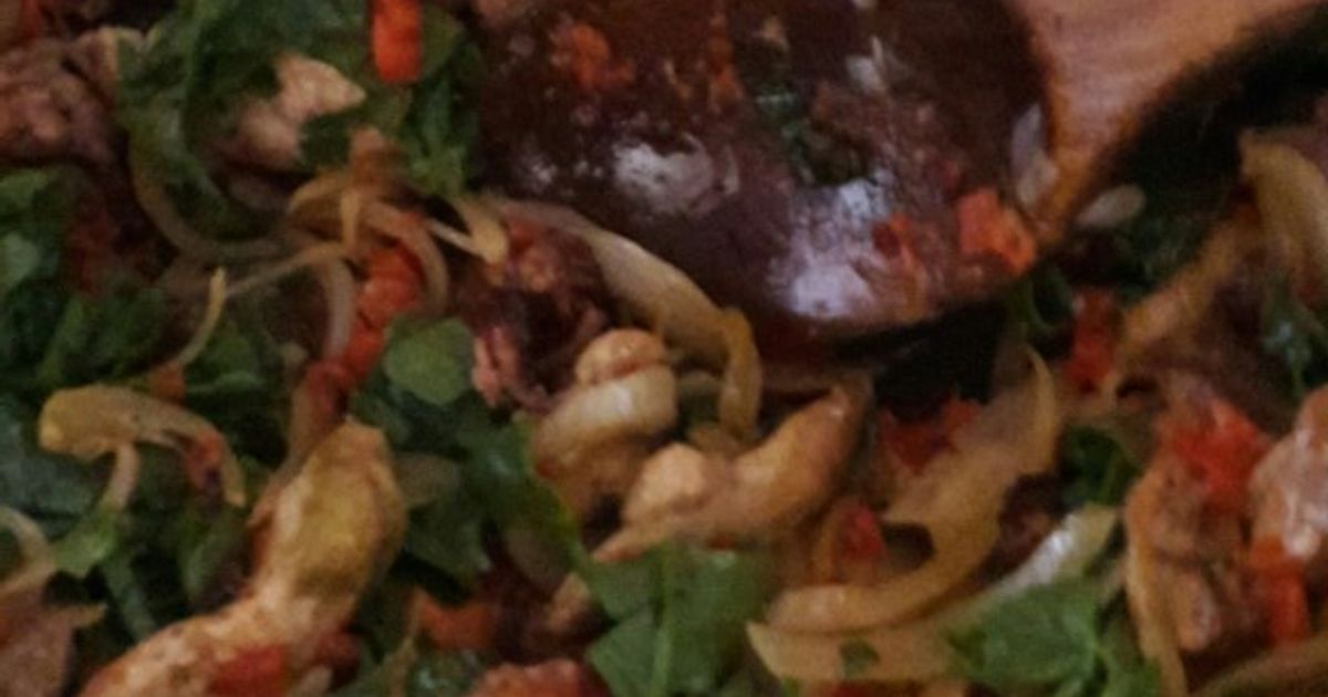 Lonjas De Pollo Salteado Con Espinacas Receta de Clara E Giraldo- Cookpad
