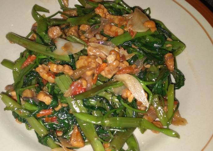 Resep Tempe Campur Kangkung oleh NurJanah - Cookpad