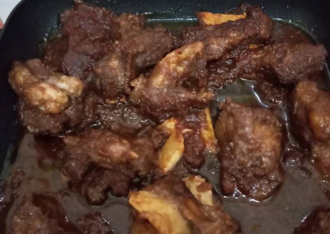 Resep Iga sapi bakar oleh Titik yuniarti - Cookpad