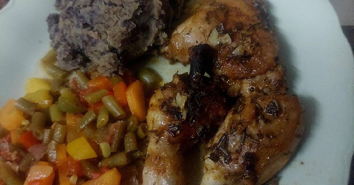 My Favorite Meal Mukimo Njahi Chicken And Veggies Recipe By Mello Cookpad