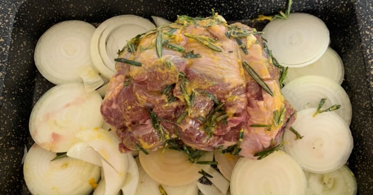 Slow Roasted Lamb Shoulder Recipe by Kate Carless - Cookpad