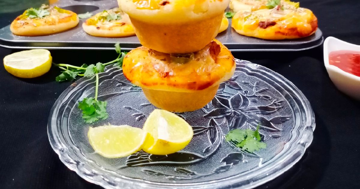 Chicken Bbq Pizza Muffins/Pizza Cups And Bbq Pizza Recipe by Misbah ...