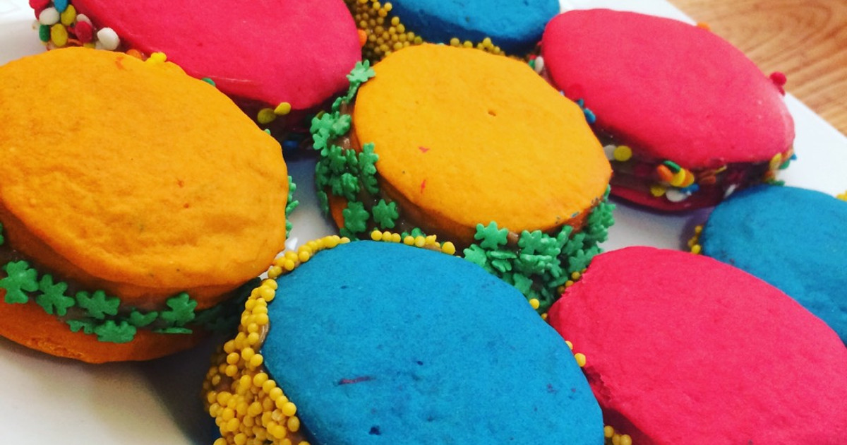 Alfajores De Maicena Colors Receta de Marisol Melgarejo - Cookpad